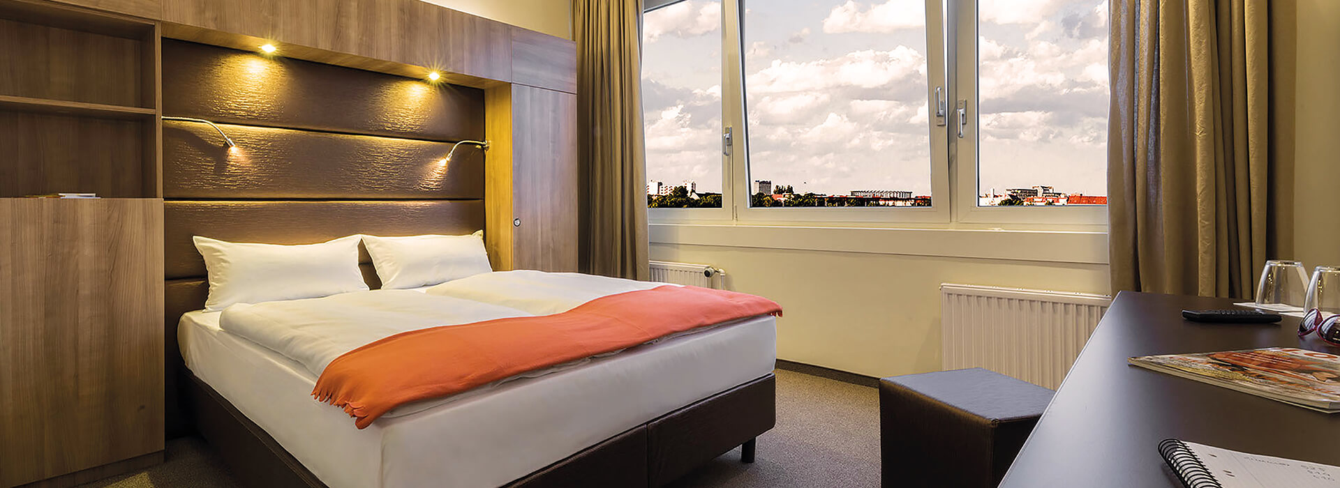 Zentrales Hotel in Neukölln Motel Plus Berlin GmbH & Co KG